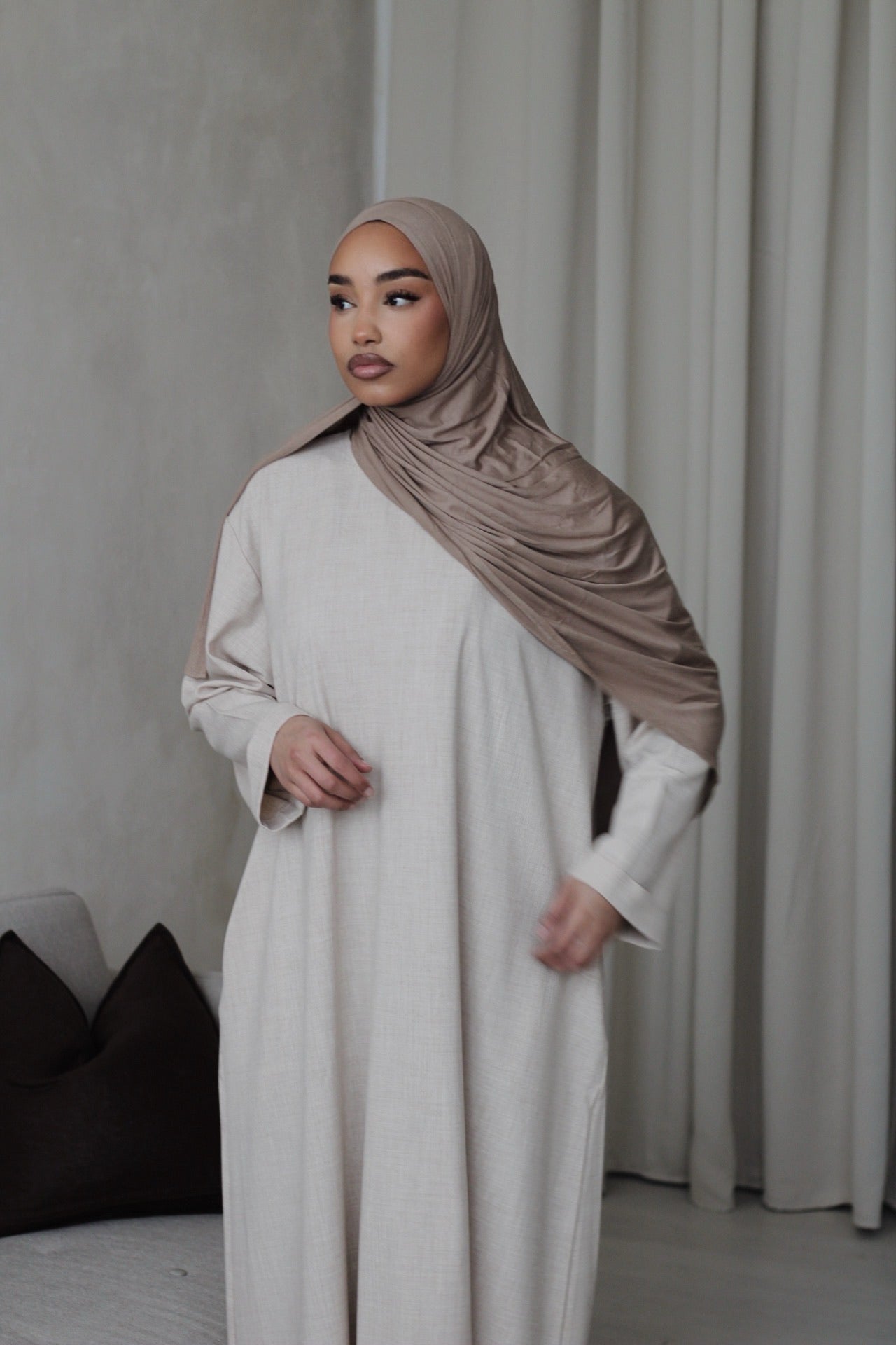 Buy HAWAA Closed Abaya